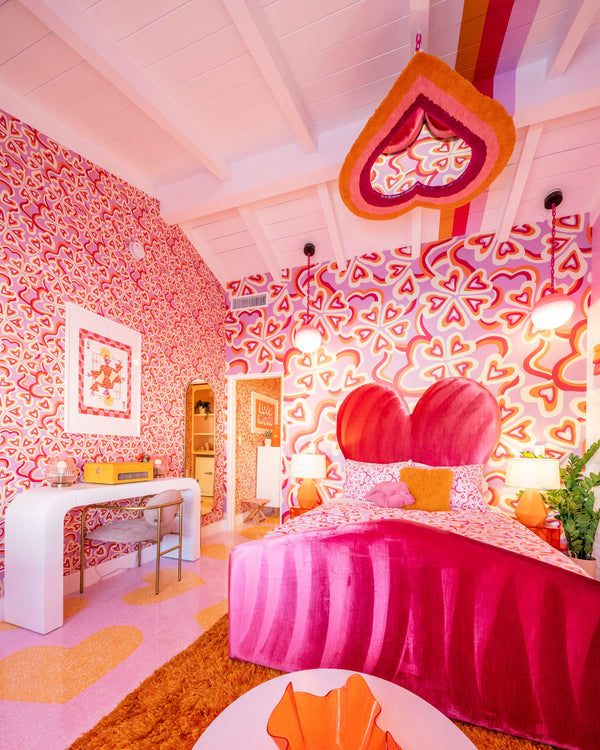 Tuft the World on Trixie Motel